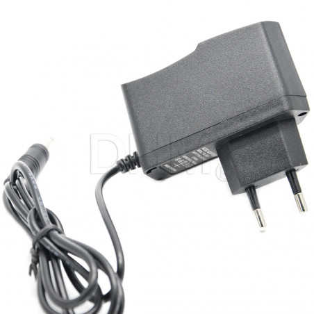 Alimentatore OUTPUT 9V 1A trasformatore AC/DC