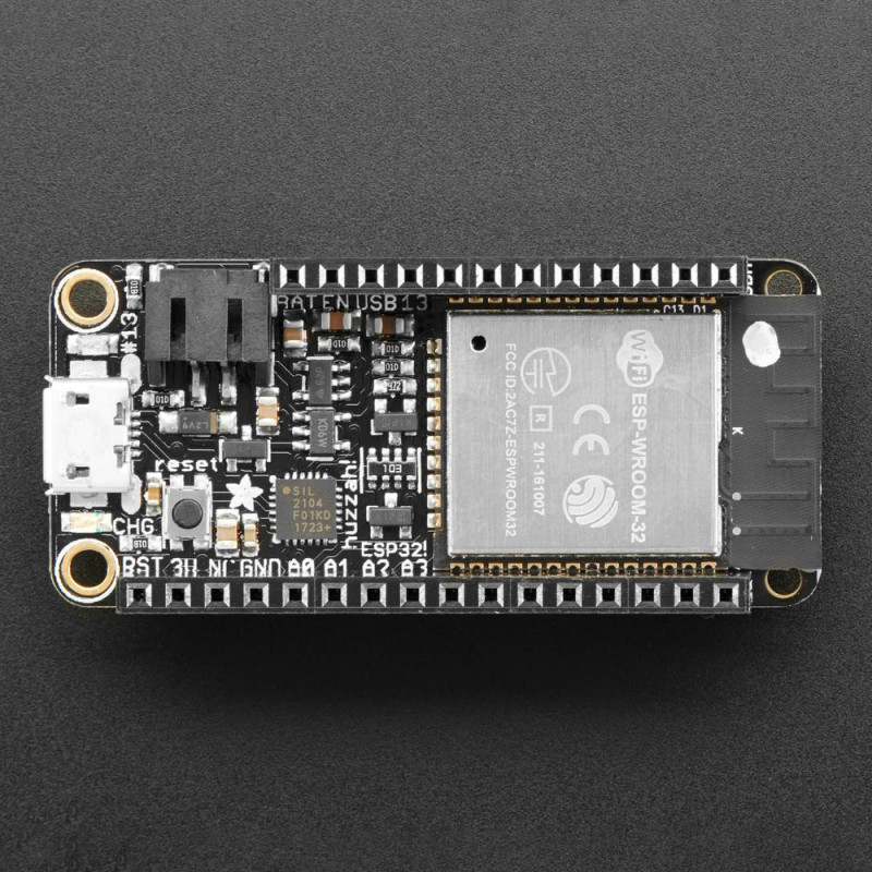 Zusammengebaut Adafruit HUZZAH32 ? ESP32 Feather Board - mit Stacki...